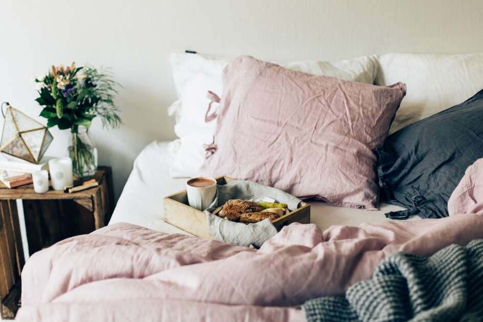 Sunnuntai sängyssä: Gluteenittomat päärynäskonssit | Familon