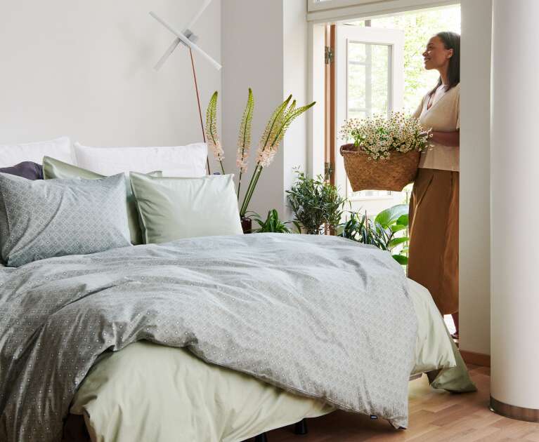 Familonin luonnon inspiroima kevätkoti