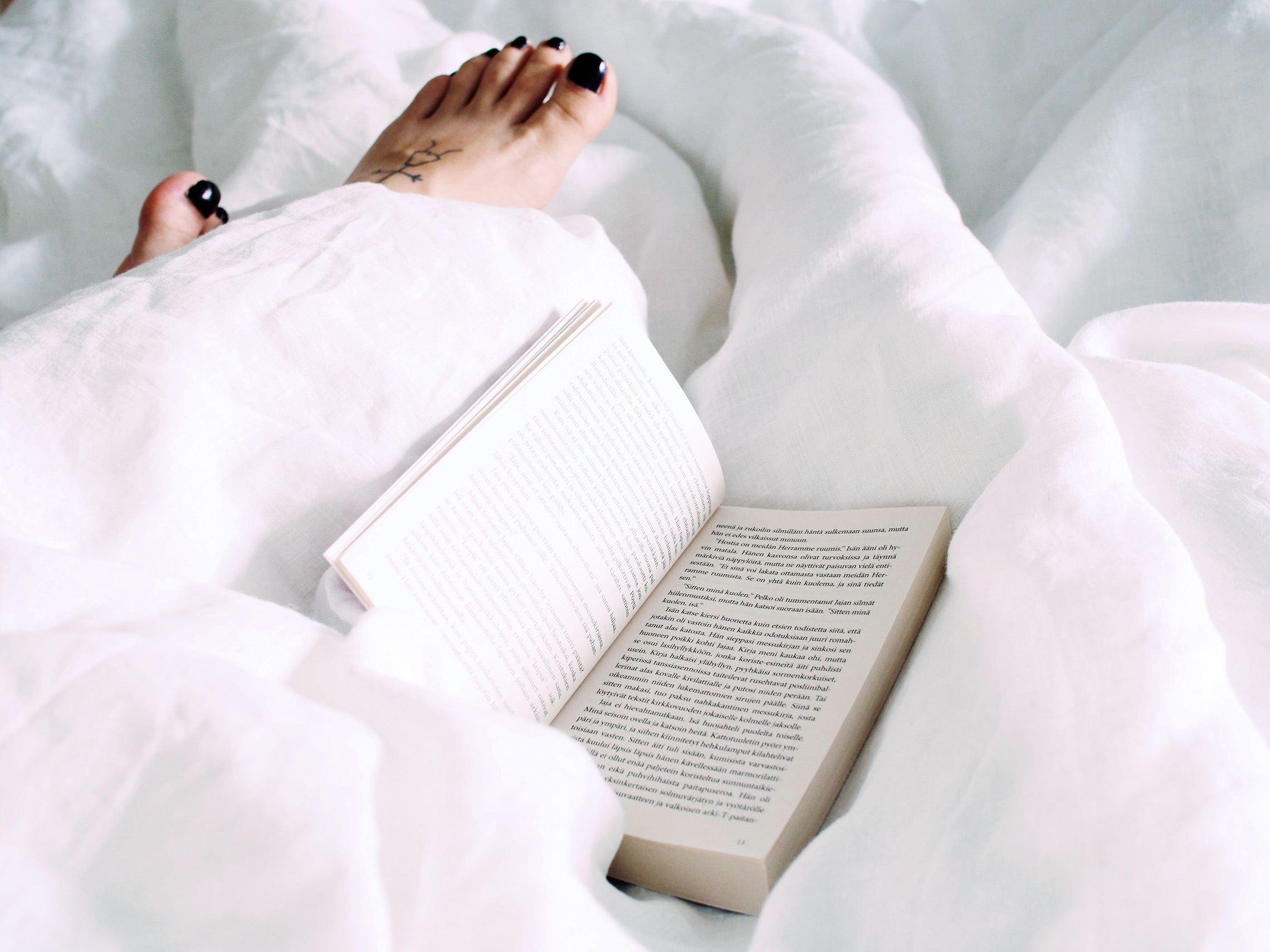 Tule uni kultainen | Familon